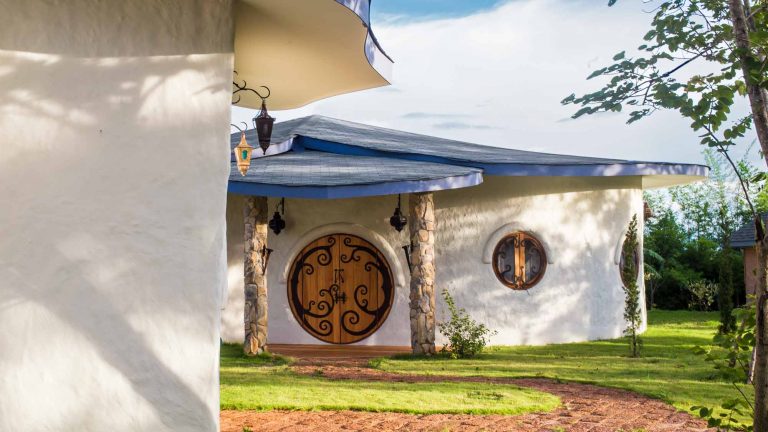 Hobbit Villa - Chiang Mai Mala Dhara Eco Resort